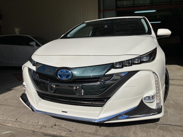 トヨタ プリウスPHV 1.8 A 2017年 10.4万キロ (大阪府) Simple - carview!