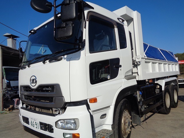 UDトラックス クオン (0029) 10tダンプ 大型 10トン 2デフ 2014年 32.0万キロ (三重県) アクセルトラック東海R23号店 - carview!