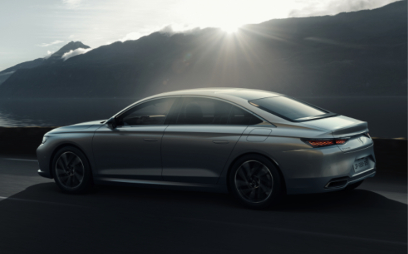 DSオートモビル DS9 E-TENSE(2023年4月モデル) の新車情報・カタログ - carview