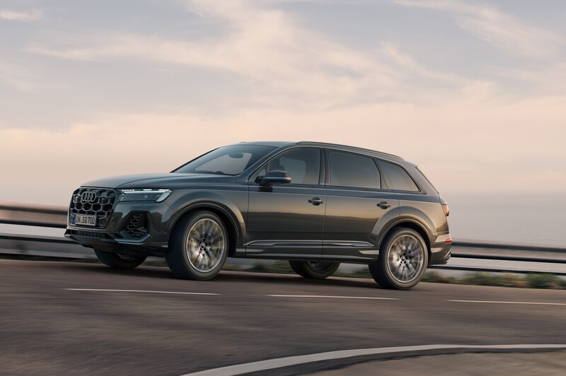 アウディ SQ7(2024年10月モデル) の新車情報・カタログ - carview