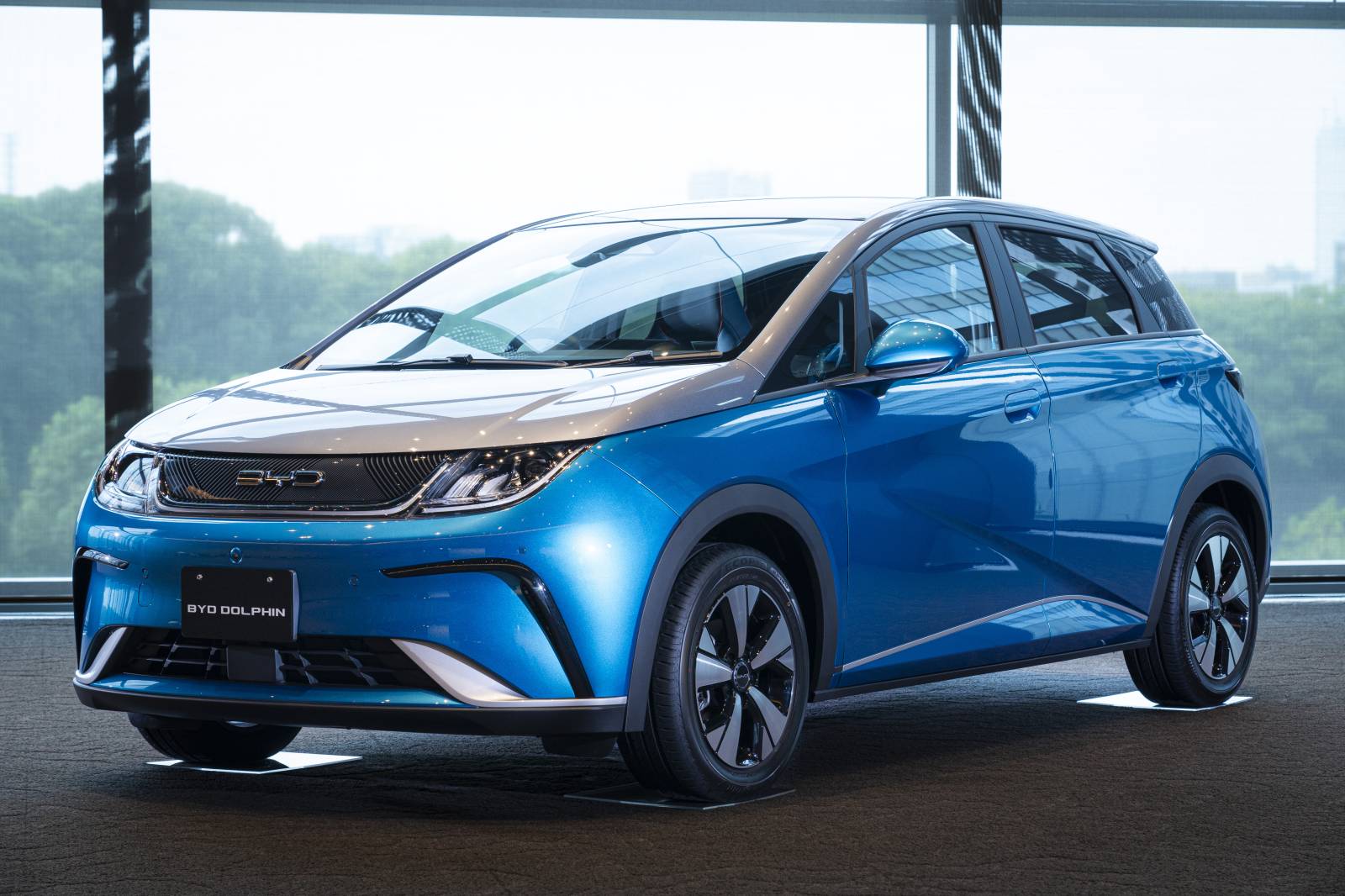 BYDの新型EV「ドルフィン」は363万円から。補助金で200万円台も可能（THE EV TIMES） | 自動車情報・ニュース - carview!