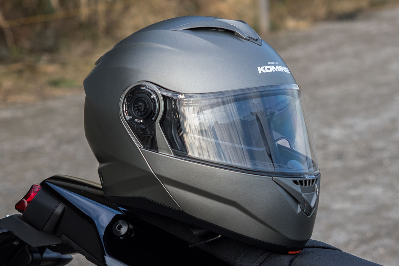 コスパを考えればシステムヘルメットもやっぱりコミネ HK-171FL試用レビュー（WEBヤングマシン） | 自動車情報・ニュース - carview!