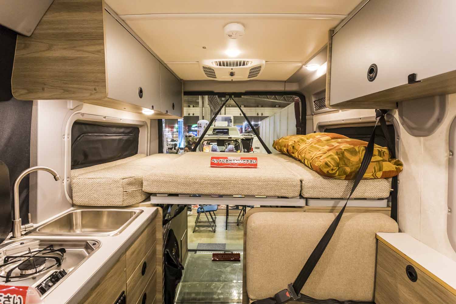 1700万円で購入できるのは今だけ!? フィアット「デュカト」のような外観でV6エンジンを搭載したキャンピングカーの正体は？（Auto Messe Web） | 自動車情報・ニュース ...