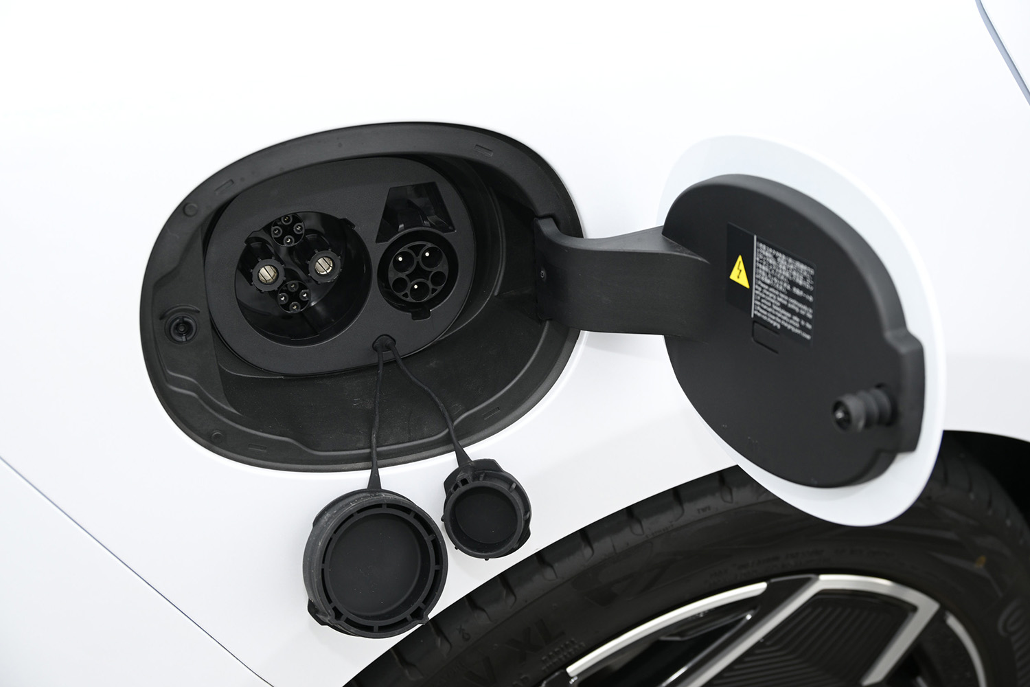 400Vが中心の電気自動車に800Vアーキテクチャー採用の流れ！ そもそも電圧を倍にすると何がいいの？（THE EV TIMES） | 自動車情報・ニュース - carview!