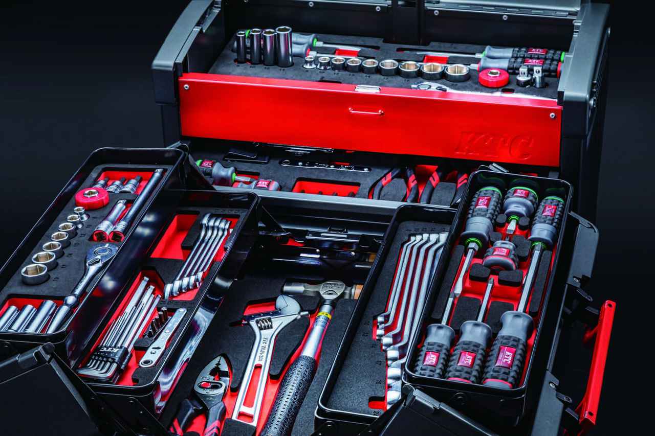 現場の目線で工具が配置された収納トレイKTCの2021SKセール注目ポイント 後編（Webモーターマガジン） | 自動車情報・ニュース - carview!