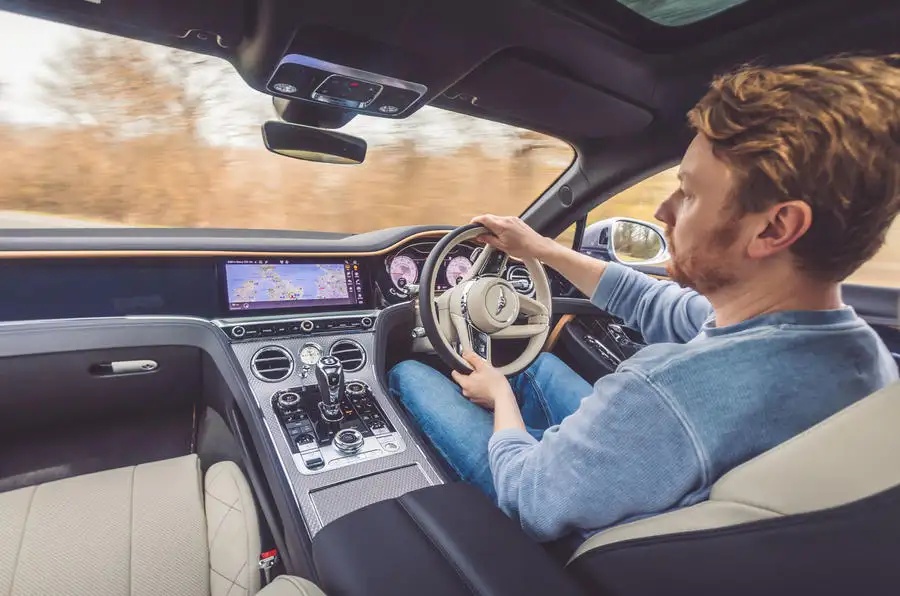 目下の究極 ベントレー・コンチネンタルGT W12 マリナーへ試乗 660psへ増強（AUTOCAR JAPAN） | 自動車情報・ニュース - carview!