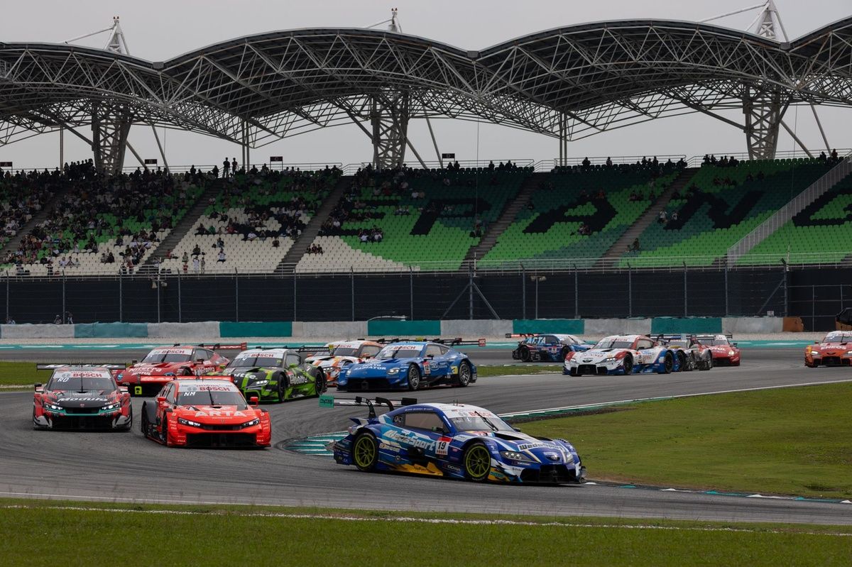 スーパーGTがマレーシアの4輪レース界を牽引する存在に？ 復活のセパン戦が7.5万人集めた要因と、現地関係者が寄せる期待（motorsport.com 日本版） | 自動車情報・ニュース ...