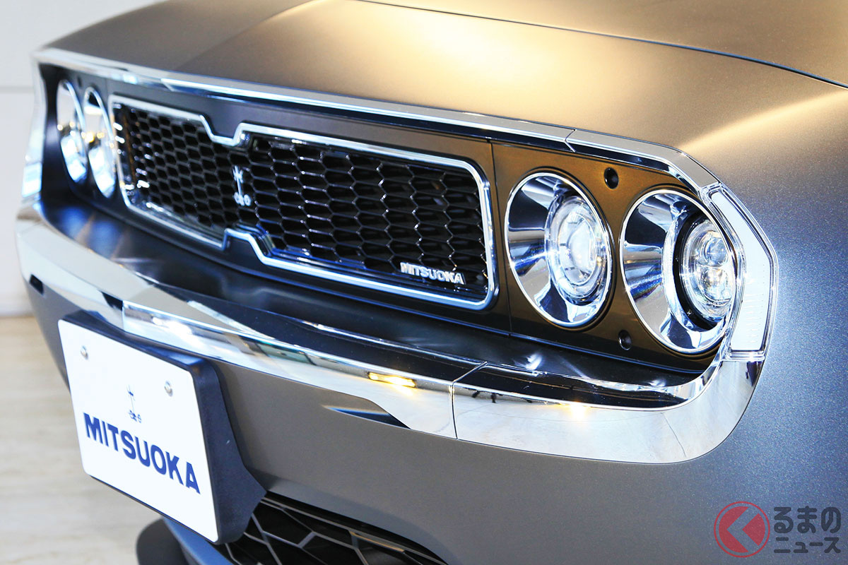 丸目4灯「新型スポーツカー」実車展示が話題！ 6速MT＋超レトロに熱視線!? 「謎のM55」反応は？（くるまのニュース） | 自動車情報・ニュース - carview!