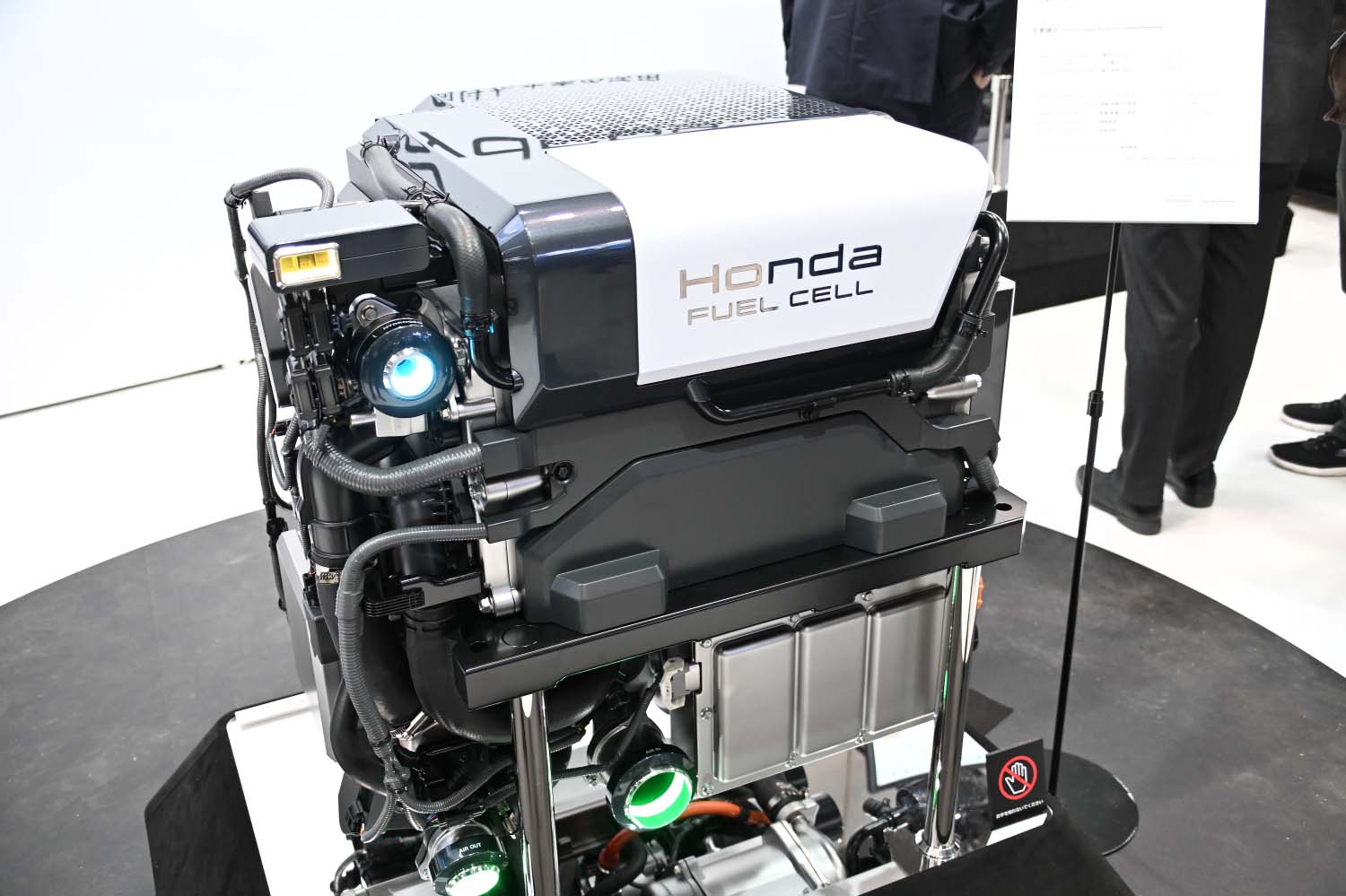 世界初公開！ ホンダが次世代「燃料電池モジュール」を展示。トヨタは「第3世代FCシステム」をお披露目…FCEVの未来とは（Auto Messe Web）(ヘッドライン) | 自動車情報 ...