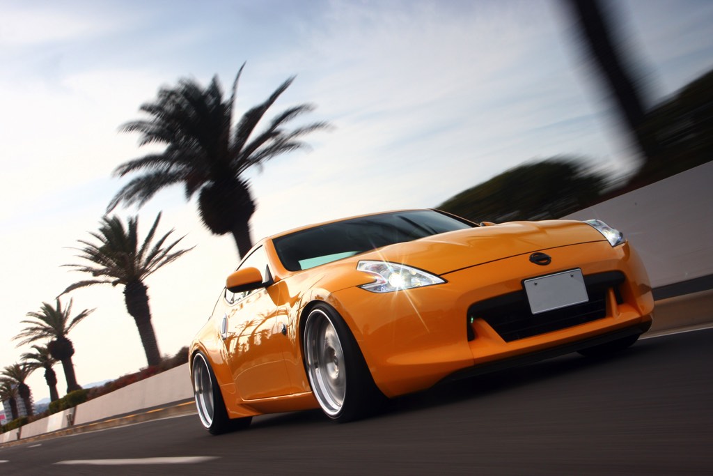 車高とホイールだけで魅せる挑発的な極低フェアレディZ(Z34)！（web option） | 自動車情報・ニュース - carview!