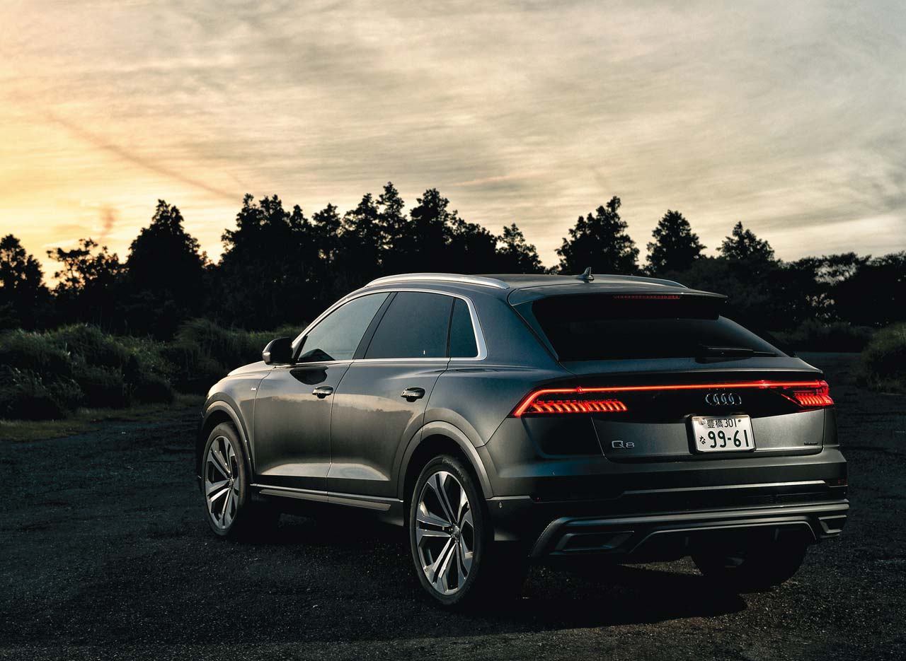 ラグジュアリーSUVクーペ、アウディ Q8が示す「新しい価値」【Playback GENROQ 2019】（GENROQ Web） | 自動車情報サイト【新車・中古車】 - carview!