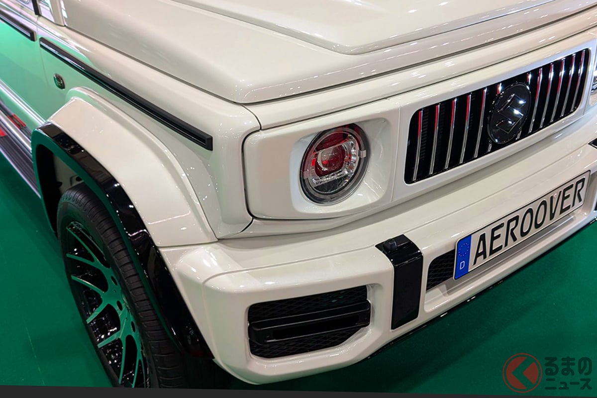 斬新な“ジムニー5ドア”「AERO OVER G62L」実車展示！ 「Gクラス」な専用フルエアロ＆“左右マフラー4本出し”採用！ 豪華内装のケーファクトリー「カスタムSUV」が大阪オートメッセ ...