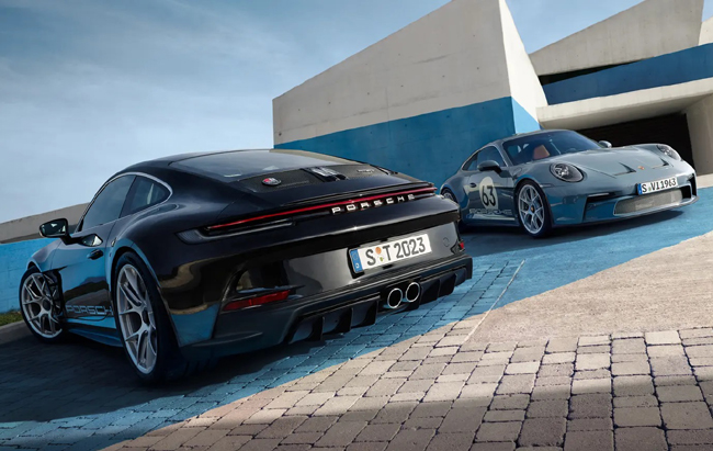 ポルシェ911の誕生60周年を記念した特別限定モデル「911 S/T」が登場（カー・アンド・ドライバー） | 自動車情報・ニュース ...