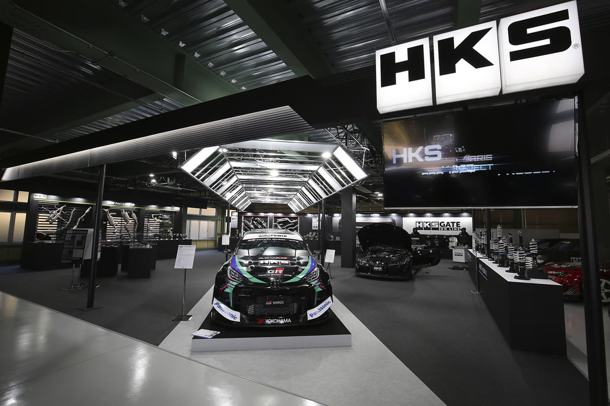 日本を代表するチューニングメーカーがEV事業に参戦！ HKSがバッテリー交換式EV小型トラックを用いた配送実証をスタート（WEB CARTOP） | 自動車情報・ニュース - carview!