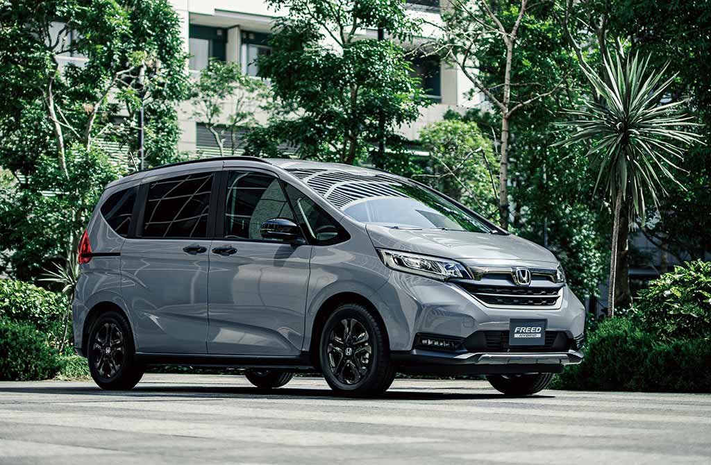 ホンダ「フリード」「フリードプラス」クロスターの特別仕様車「ブラックスタイル」発売！（LE VOLANT CARSMEET WEB） | 自動車情報・ニュース - carview!