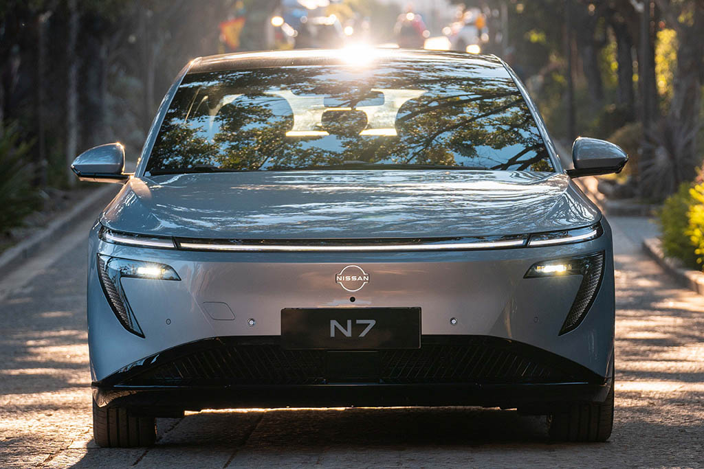 東風日産の新型EVセダン「N7」、上海モーターショーでスペックを公開！中国市場向け初となる電気自動車（LEVOLANT） | 自動車情報・ニュース - carview!