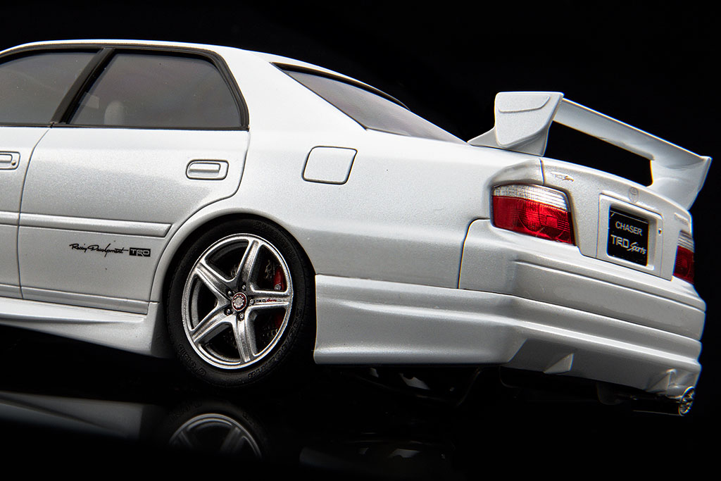 歴史の最後を飾ったエアロ武装モデル！アオシマ製プラモ「TRD JZX100チェイサー」を的確なモデリングで！後編【モデルカーズ】（LE VOLANT CARSMEET WEB） | 自動車情報 ...