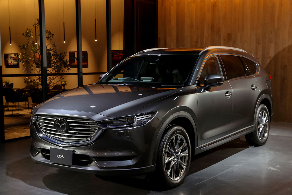 マツダの“3列シートSUV”「CX-8」がアップデート！（LE VOLANT CARSMEET WEB） | 自動車情報・ニュース - carview!