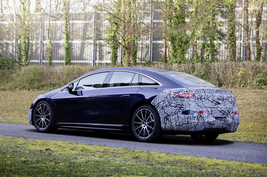 【流麗なクーペセダン目撃】メルセデス・ベンツEQS 新型プロトタイプ発見 フラッグシップEV（AUTOCAR JAPAN） | 自動車情報・ニュース - carview!