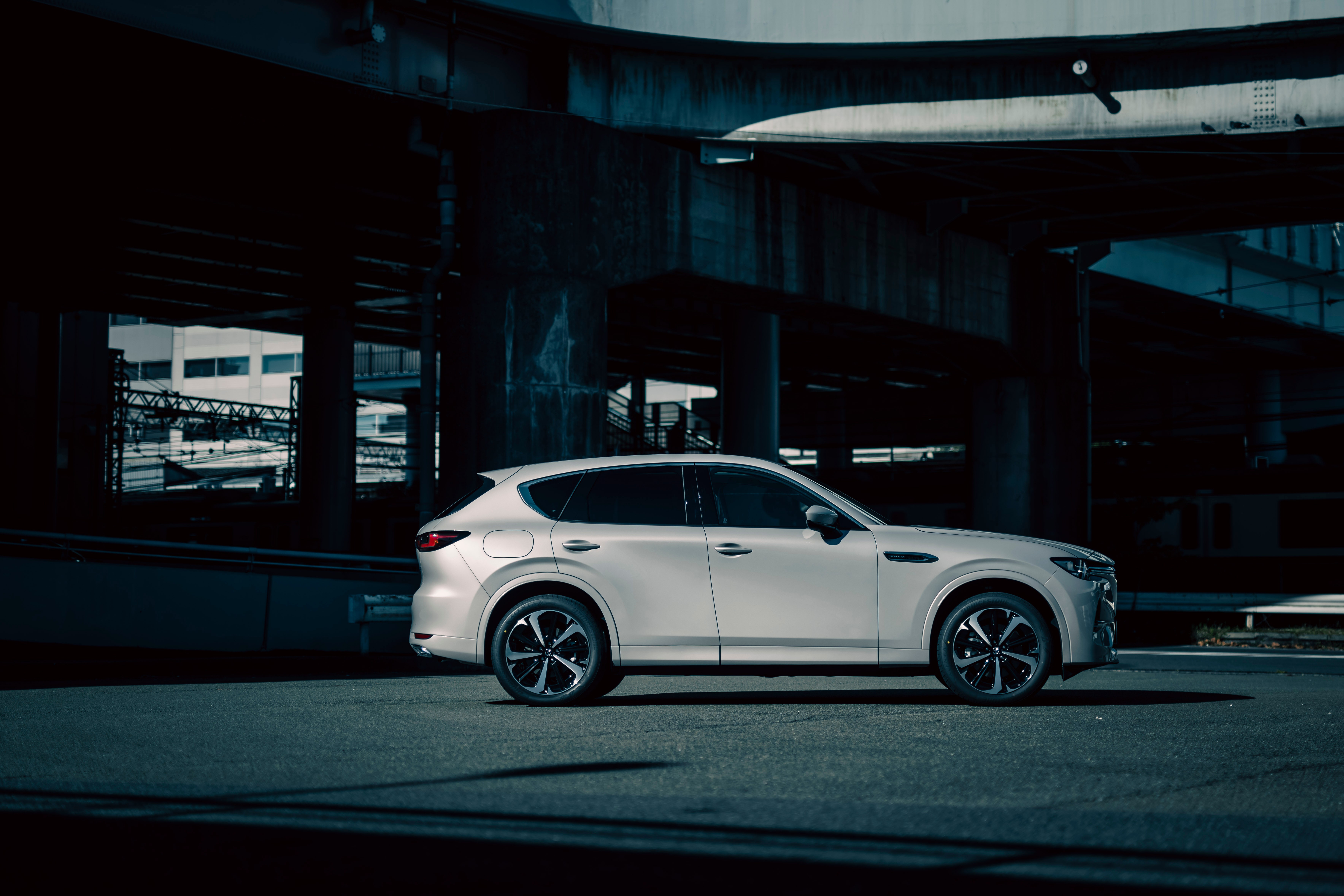 ギャラリー：ロードスターを彷彿とさせるSUV──新型マツダCX-60 XD Exclusive Mode試乗記（GQ JAPAN） | 自動車情報・ニュース - carview!