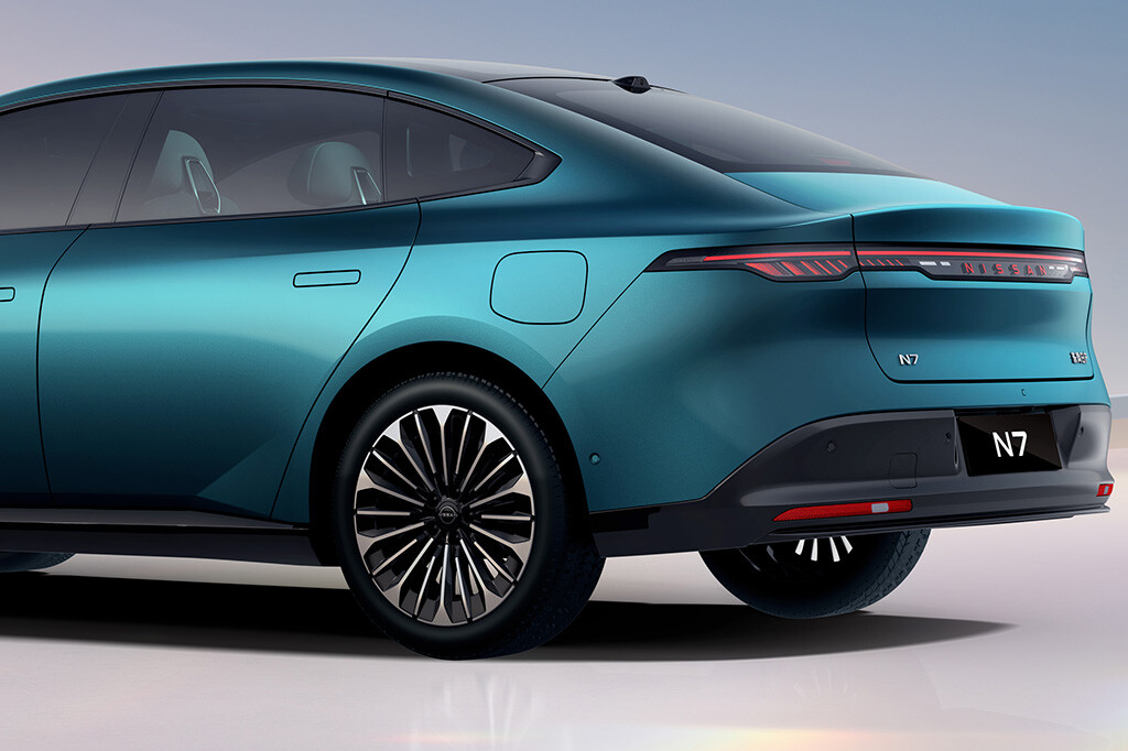 東風日産、新型EVセダン「N7」を公開！中国・都市部の先進的なユーザーに向けて2025年上半期に発売へ（LE VOLANT CARSMEET WEB） | 自動車情報・ニュース - carview!