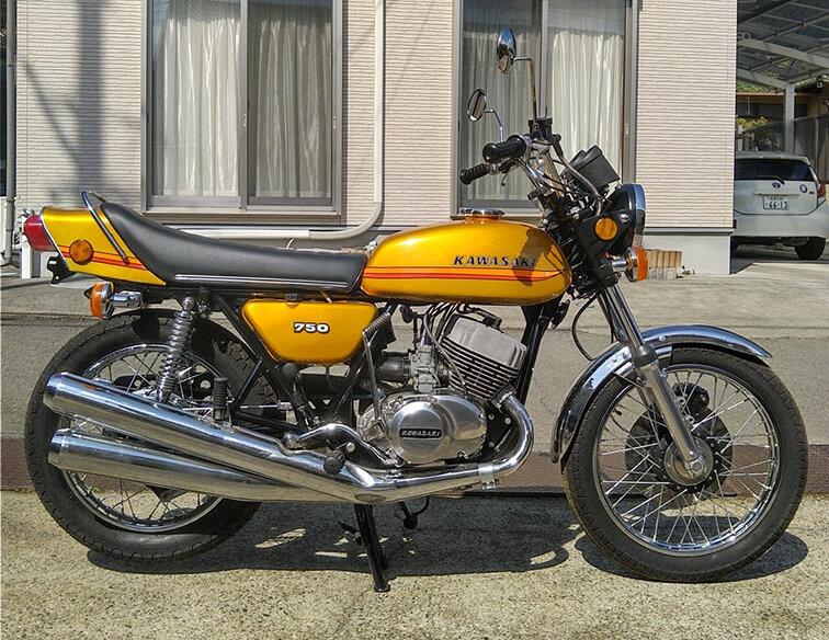 ‘70s国産名車 カワサキ 500SS マッハIII 完調メンテナンス【識者インタビュー：好調を維持するのは決して難しくない】（WEBヤングマシン） | 自動車情報・ニュース - carview!