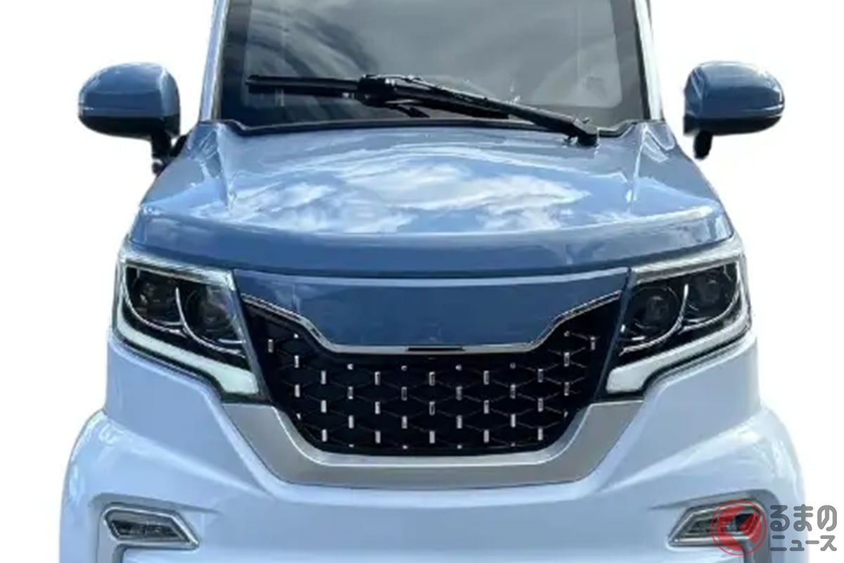 約60万円！ 激“細いクルマ”「アントレックスEV-eCo」がスゴイ！ 全長2.4mボディ＆豪華赤内装がイイ！ 精悍顔の斬新「一人乗りコンパクトカー」なぜ誕生したのか（くるまのニュース ...