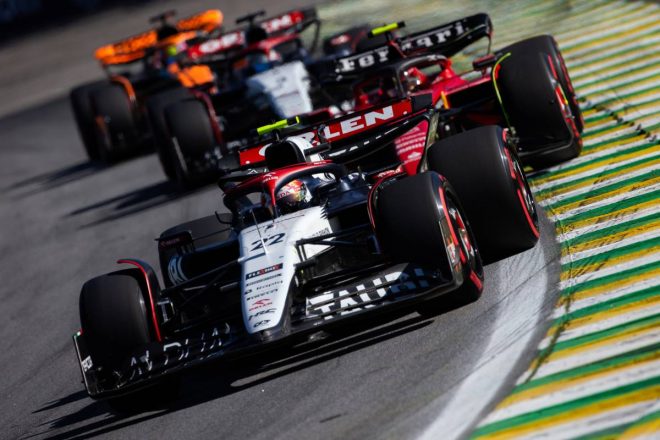 【角田裕毅F1第21戦分析】残っていた新品ソフトを武器にSQ3で6番手。スプリントでも終盤にユーズド勢をかわして6位（AUTOSPORT web） | 自動車情報・ニュース - carview!