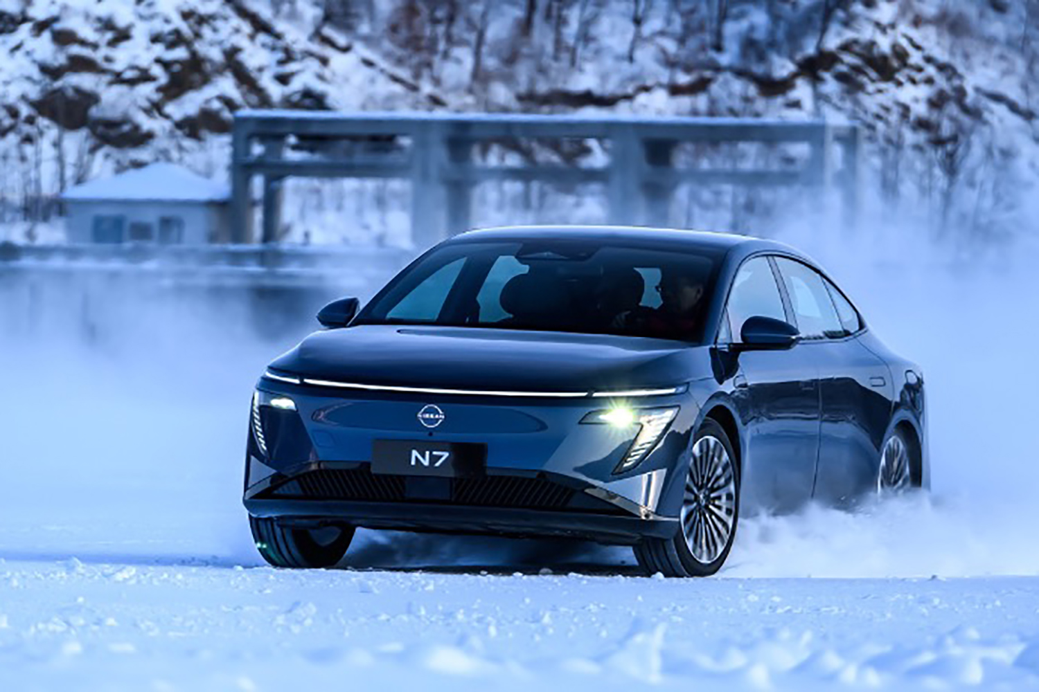 日産の起死回生の一撃がスゴイ！ 「この中身でこんな安いの？」驚きしかない最新EVセダン「N7」（THE EV TIMES） | 自動車情報・ニュース - carview!