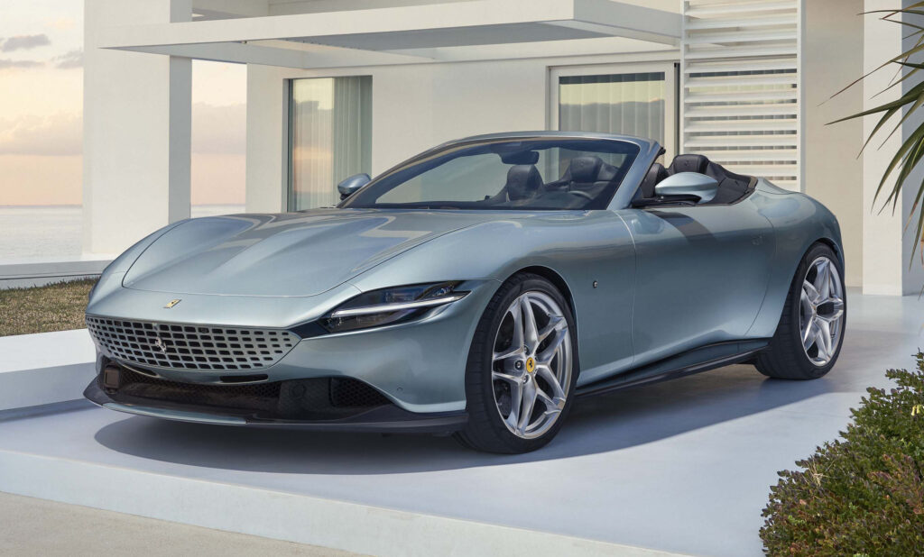 フェラーリのFRソフトトップモデルが「ローマ・スパイダー」の車名を冠して54年ぶりに新登場！（カー・アンド・ドライバー） | 自動車情報・ニュース - carview!