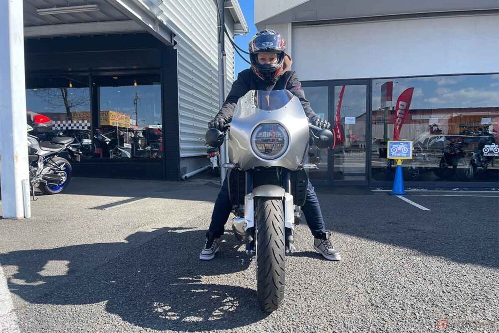 ホンダ「HAWK11」は大型バイクの緊張感と楽しさを両方感じさせてくれる相棒！ クリステル・チアリのSUNNY RIDE（バイクのニュース ） | 自動車情報・ニュース - carview!