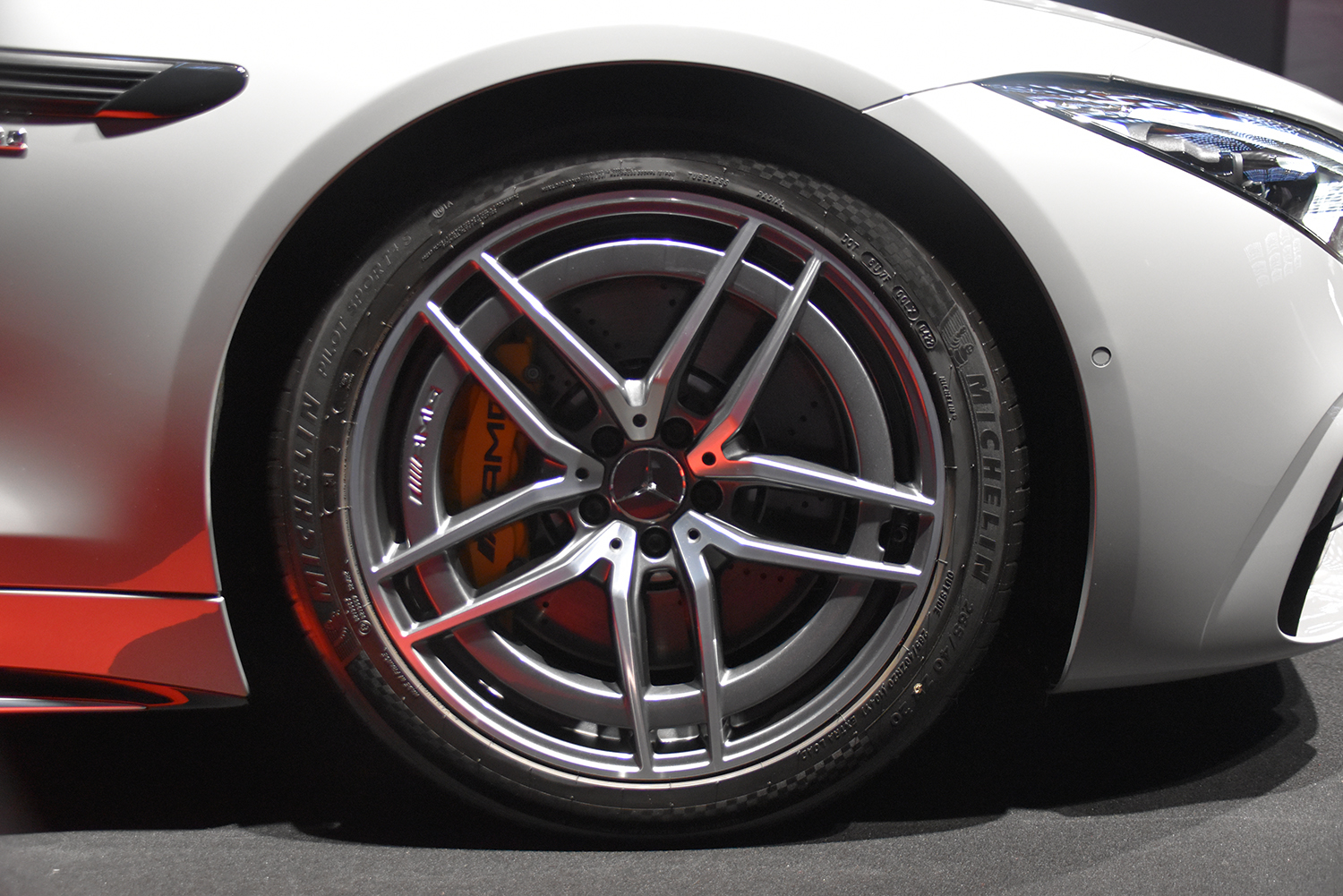 なんと2＋2シート化！ F1由来の電動ターボチャージャー採用！ 新型メルセデスAMG SLが凄すぎる（WEB CARTOP） | 自動車情報サイト【新車・中古車】 - carview!