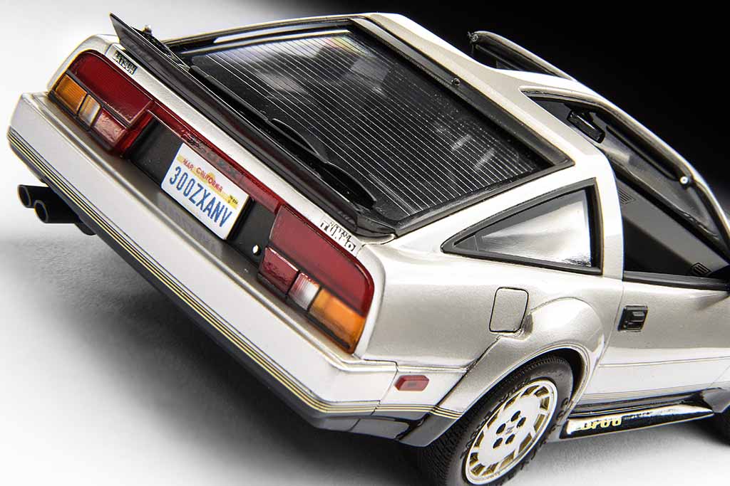 日産創立50周年を祝う「300ZX」をプラモで再現！フジミとタミヤの「Z31型フェアレディZ」を合体して北米仕様を制作【モデルカーズ】（LE VOLANT CARSMEET WEB ...