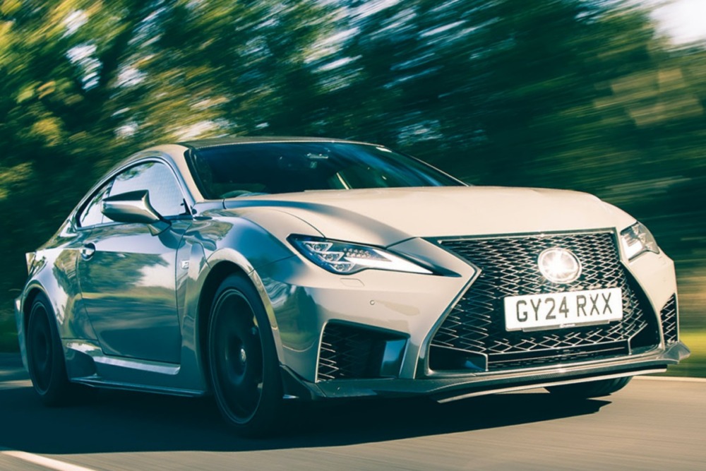 実験的「F」の終止符 レクサスRC F アルティメット・エディションへ試乗 魅惑的なV8の音響体験（AUTOCAR JAPAN）(ヘッドライン) | 自動車情報・ニュース - carview!