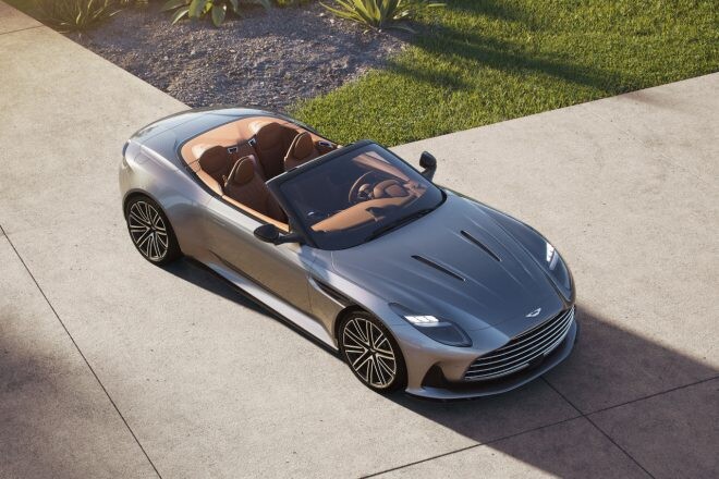 アストンマーティン『db12ヴォランテ』発表。目指したのは究極のオープントップ・スーパーツアラー（autosport Web） 自動車情報