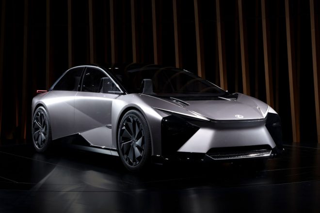 レクサス、2026年導入予定の『LF-ZC』とBEV旗艦コンセプト『LF-ZL』を世界初公開（AUTOSPORT web） | 自動車情報・ニュース - carview!