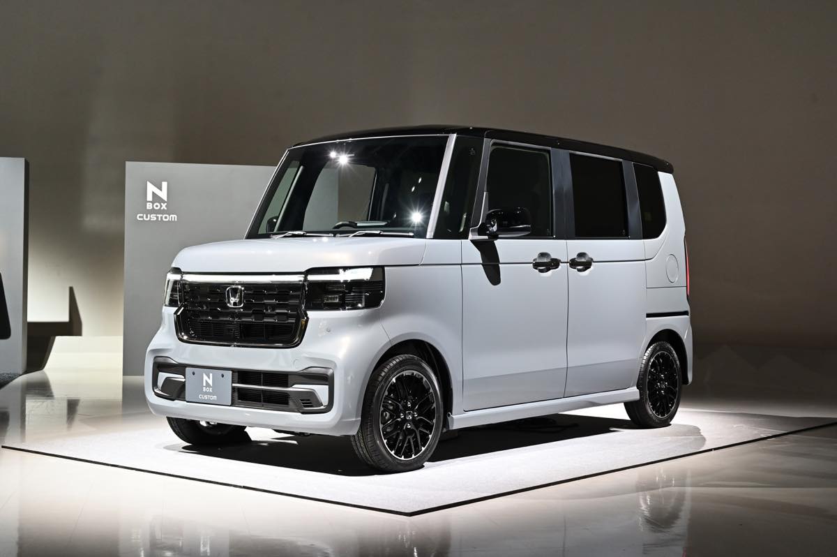 新型N-BOXのデザインで一番苦労したのは？ 顔まわりと思いきや…サイド面だった！（driver@web） | 自動車情報・ニュース - carview!