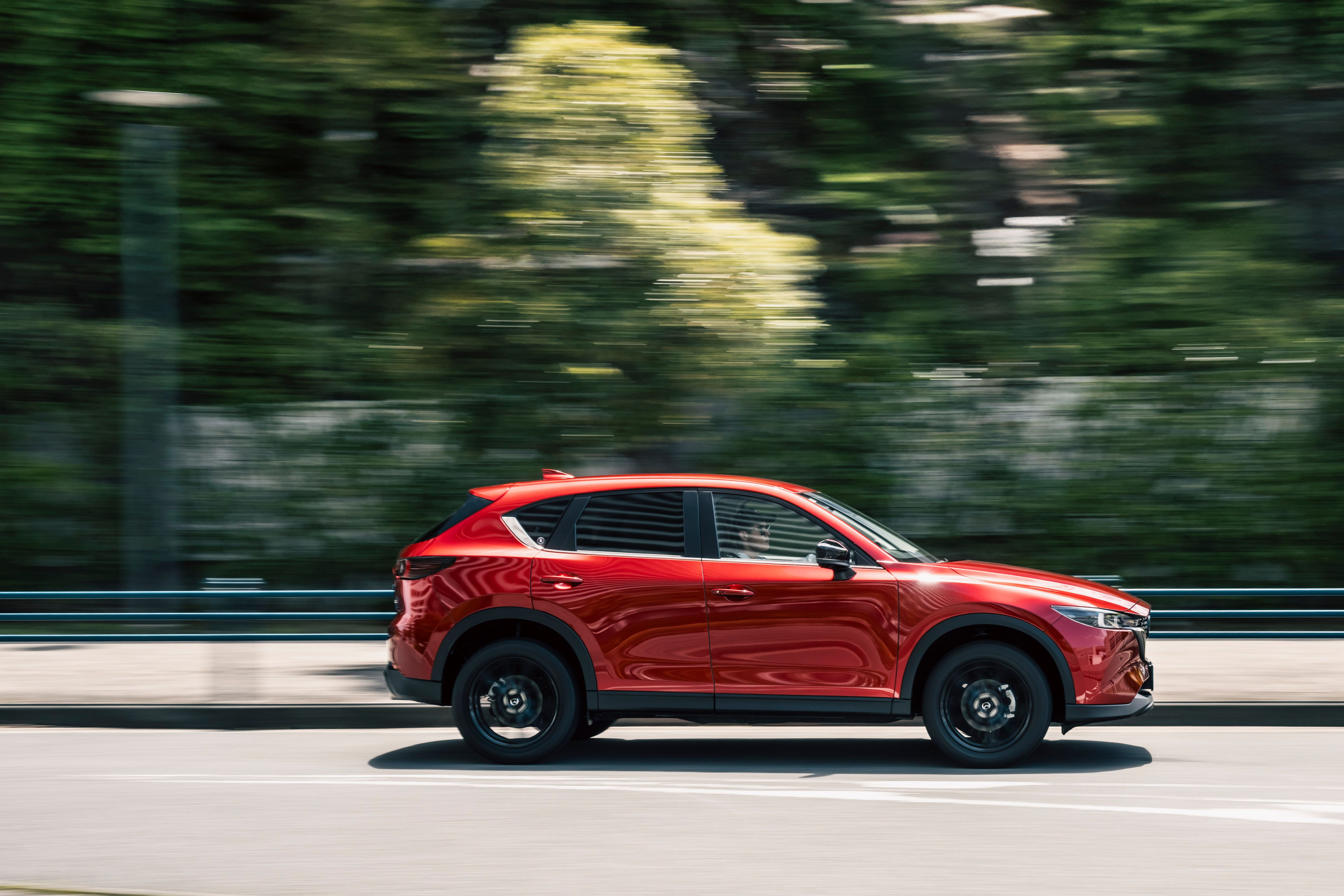 コレはお買い得！──マツダCX-5 20S Black Selection試乗記（GQ JAPAN）の写真(6ページ目) | 自動車情報・ニュース - carview!