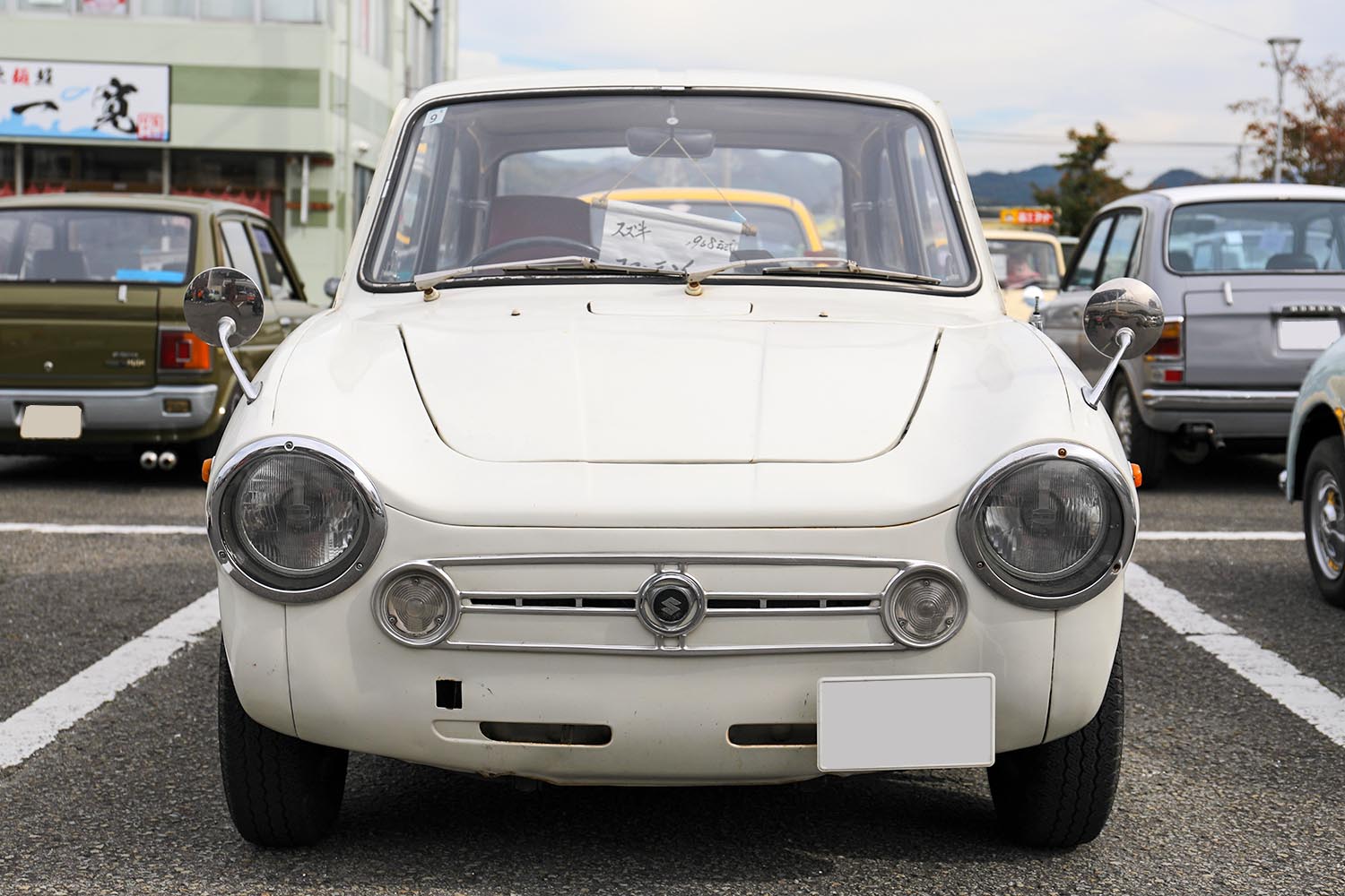 スズキ2代目「フロンテ360」はRRを採用した1960年代のヒット作！ SNSで見つけた不動車をレストア（Auto Messe Web） | 自動車情報・ニュース - carview!