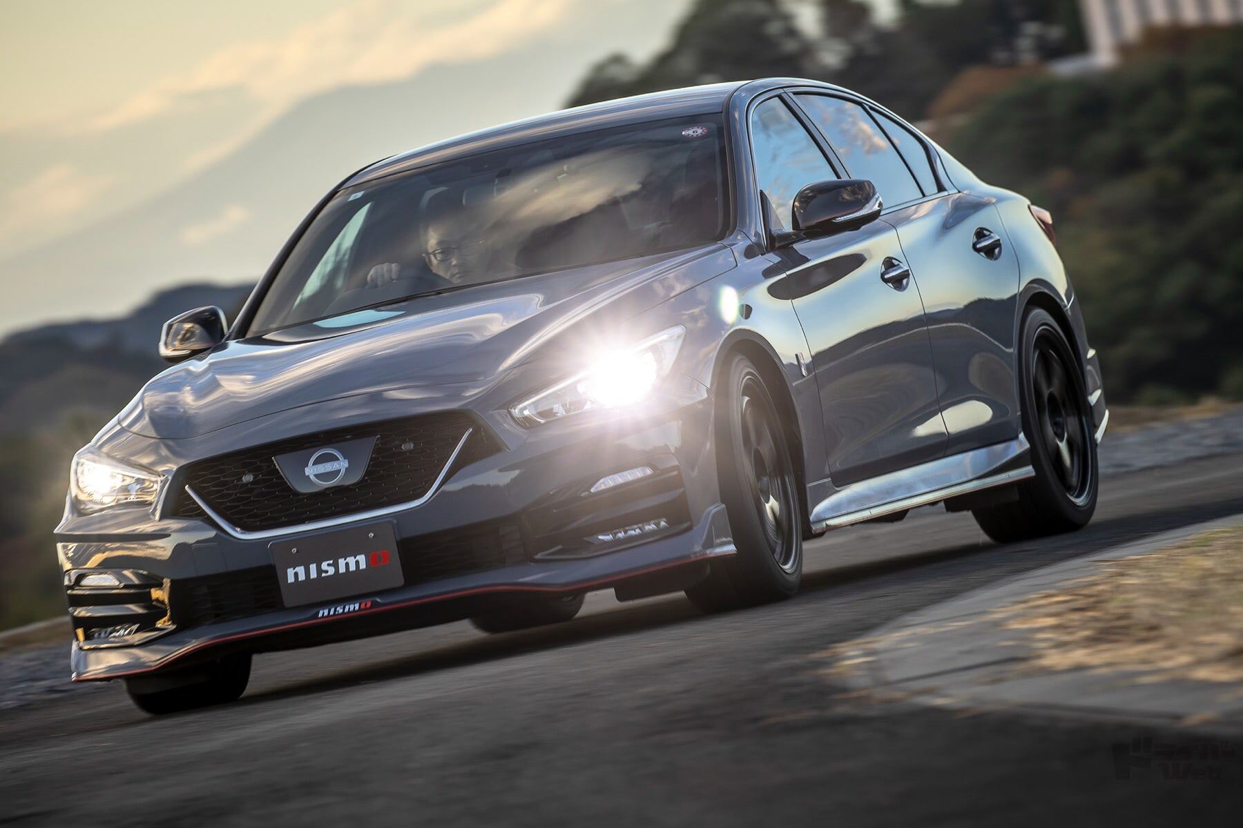 スカイラインNISMOを“NISMOパーツ”でさらに懐深く｜2023ワークスチューニンググループ合同試乗会_NISMO編｜（driver@web） | 自動車情報・ニュース - carview!