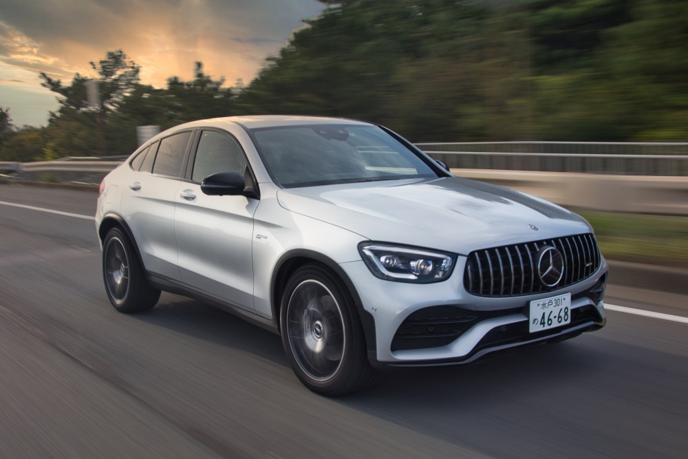 【63より、ベンツより】メルセデスAMG 43の「GLCクーペ」 1000万円級SUVに求めるものは？（AUTOCAR JAPAN） | 自動車情報・ニュース - carview!