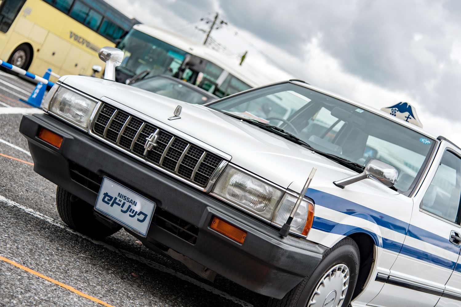 日産「Y31セドリック」タクシーは「自家用」通勤車！ 専用装備のなかで走行時に外しているアイテムとは？（Auto Messe Web） | 自動車情報・ニュース - carview!