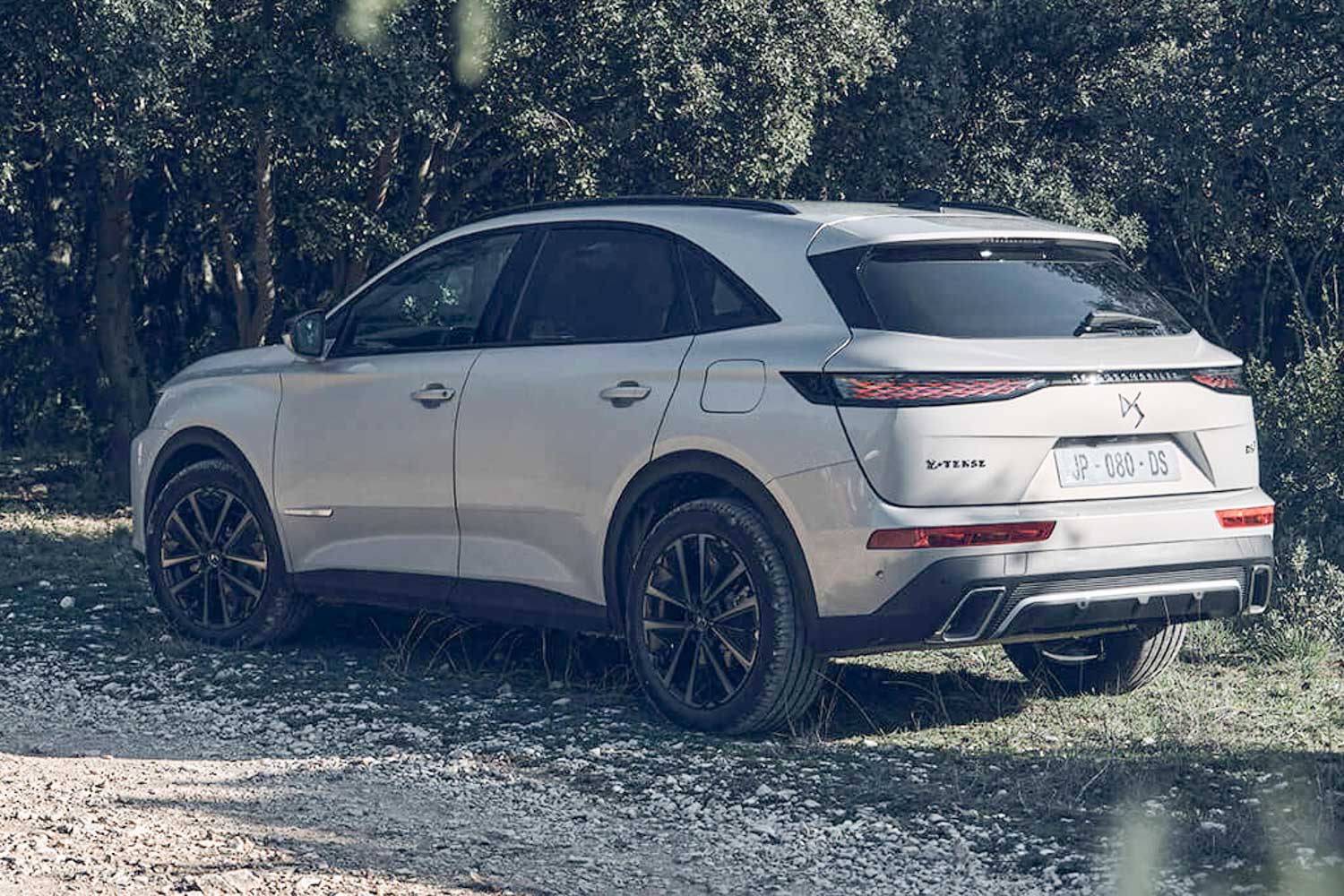 DSブランドの2023年度「コレクションモデル」は「エスプリ・ド・ヴォヤージュ」がテーマ。「DS4」＆「DS7」に限定版として登場します（Auto Messe Web） | 自動車情報 ...