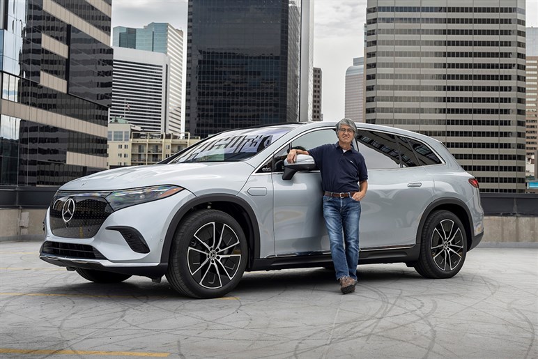 メルセデスの最高級EV「EQS SUV」はベースグレードでも超快適だが、巨艦モデルならではの要改善点も発見（carview!） | 自動車情報サイト【新車・中古車】 - carview!