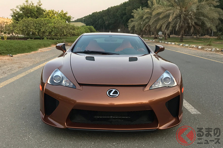 驚愕「1億円超え」のレクサス「スーパーカー」現る!? すべてが超ド派手な「LFA 真っ赤仕様」 走行距離4100kmの超極上仕様とは（くるまのニュース） | 自動車情報・ニュース - carview!