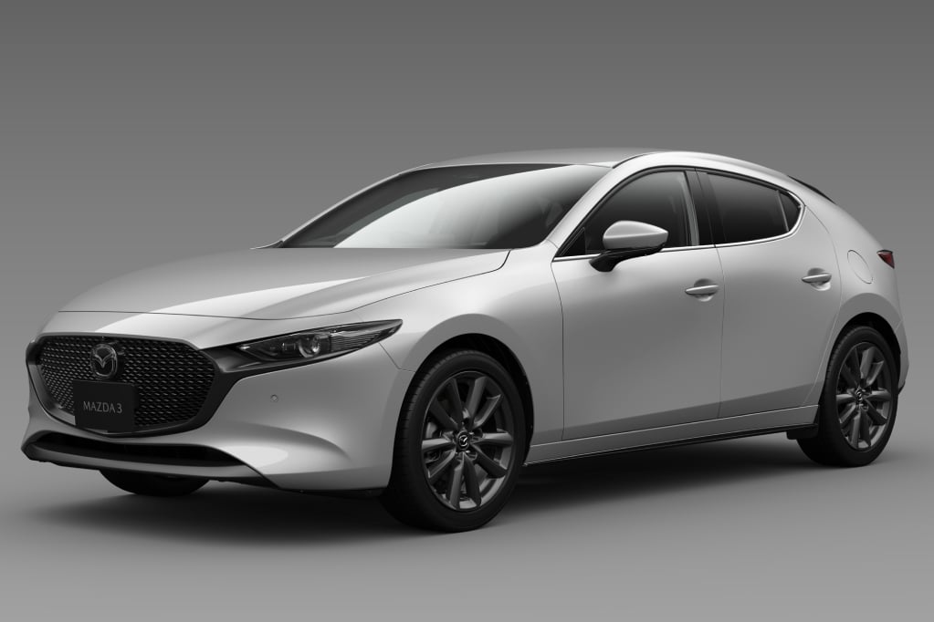 マツダ「MAZDA3」商品改良 新色セラミックメタリック追加（グーネット） | 自動車情報・ニュース - carview!