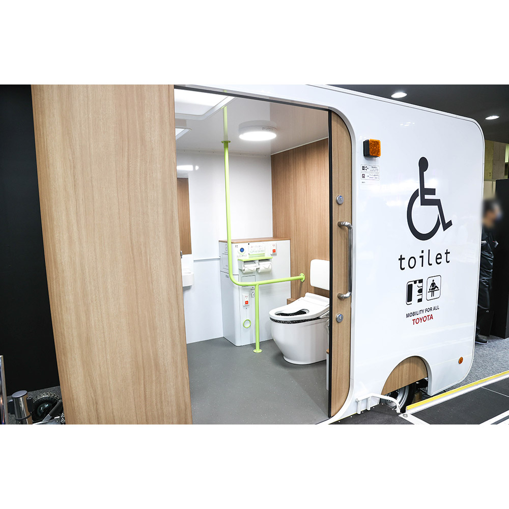 【H.C.R. 2023 レポート】トヨタ移動式「MOBILE TOILET（モバイルトイレ）」がすごい！（Believe Japan） | 自動車情報・ニュース - carview!