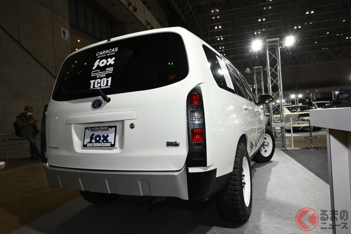 愛称は「ダッフンダー」 ホンダ「軽商用バン」を「高級本格suv」に”変換”！ “新”「cls Fox N Van用」がカッコ良すぎる