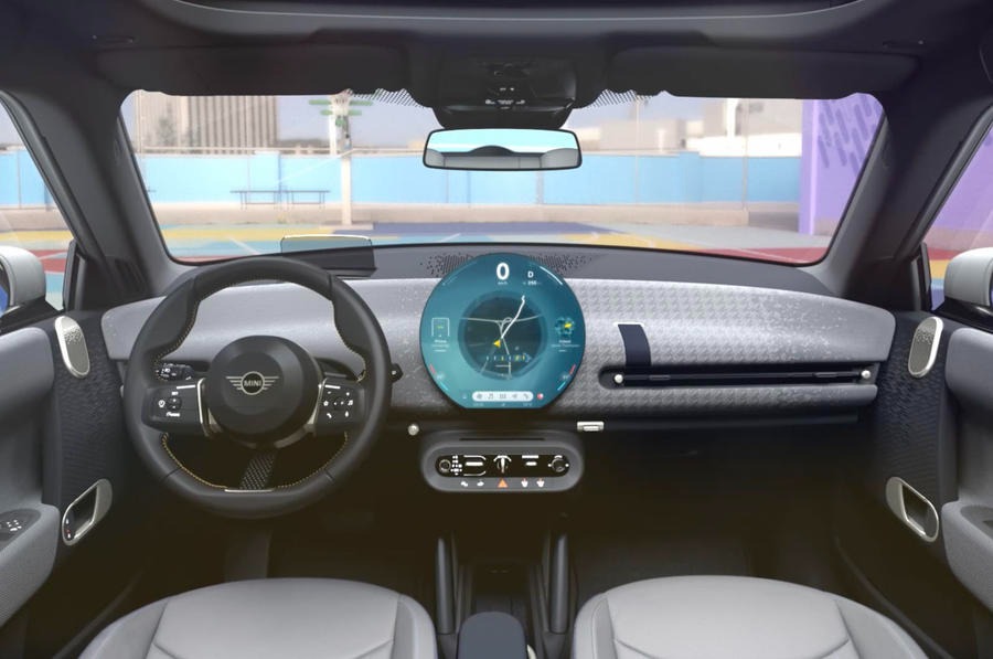 新型ミニ・クーパーEV 内装初公開 円形ディスプレイにHUD組み合わせ、ギアセレクターも変更（AUTOCAR JAPAN） | 自動車情報・ニュース - carview!