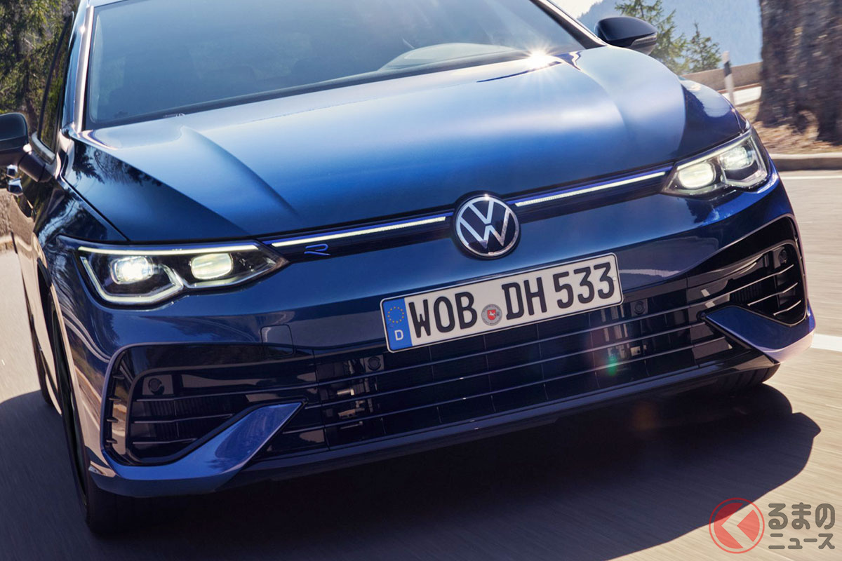 まさかのドリフトモード搭載!? 333馬力の過激なVW「ゴルフR」発売！ 20周年特別モデル 価格は792万円（くるまのニュース） | 自動車情報・ニュース - carview!